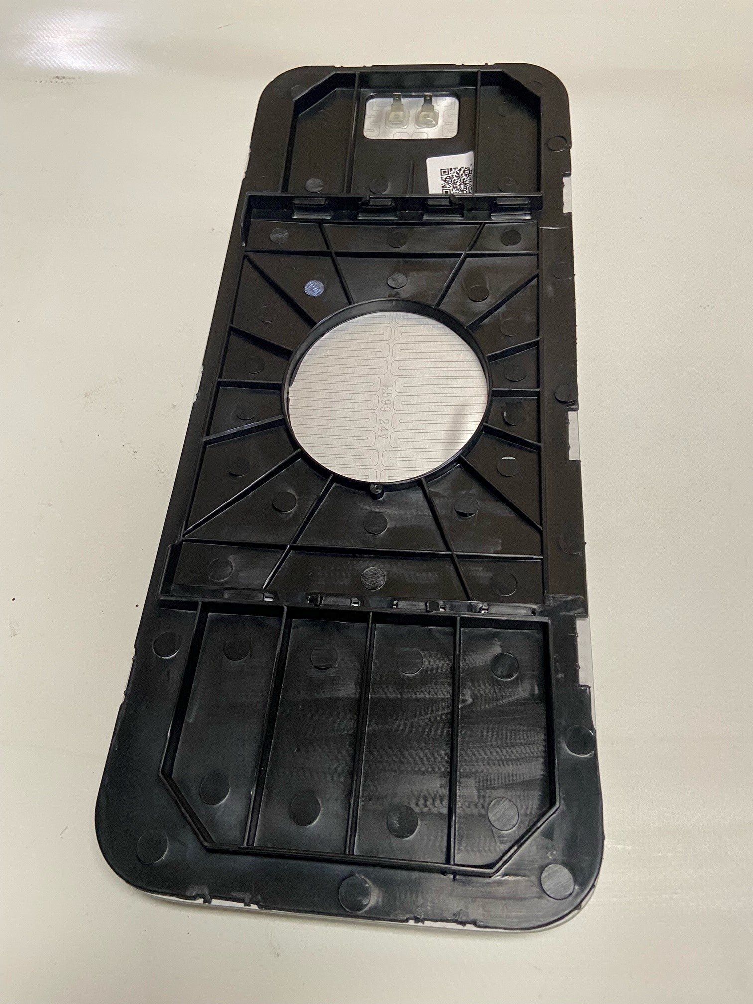 ATEGO MIRROR GLASS MAIN HEATED SQUARE BACK – TruckVanParts