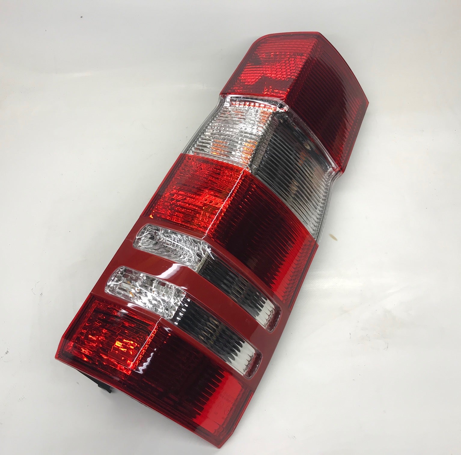 SPRINTER TAIL LAMP LENS R/H VAN REAR – TruckVanParts