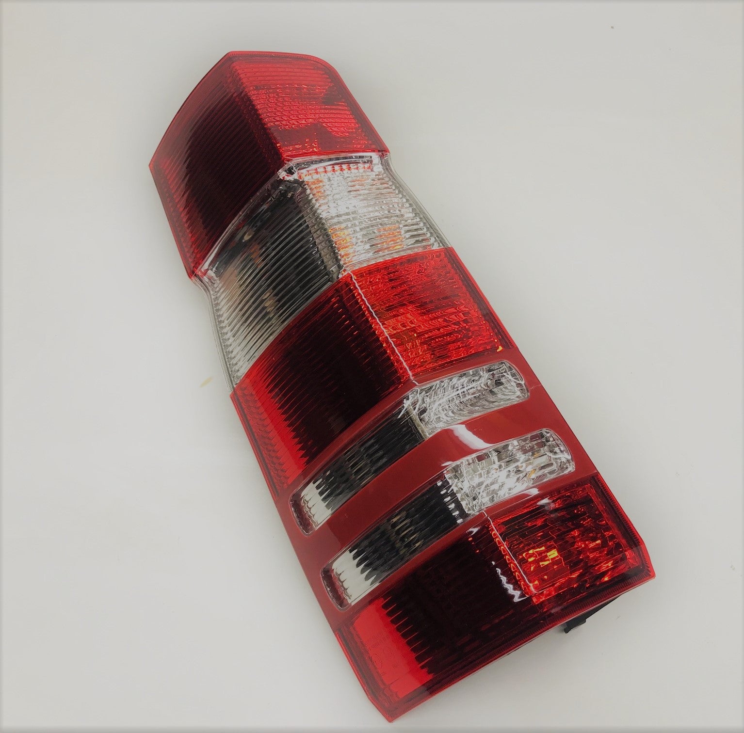 SPRINTER TAIL LAMP LENS L/H VAN REAR – TruckVanParts