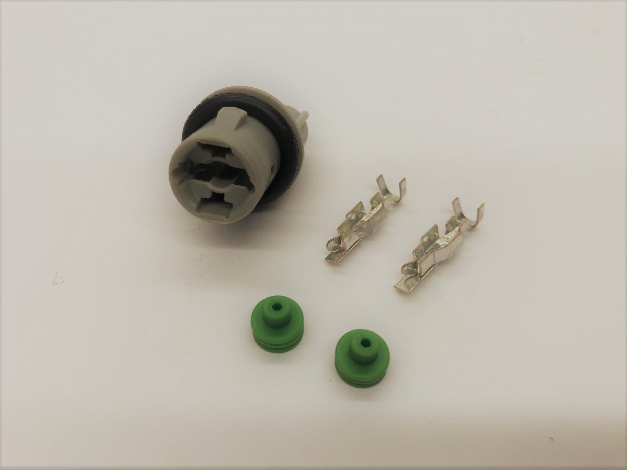 SPRINTER SIDE REPEATER LIGHT PLUG KIT – TruckVanParts
