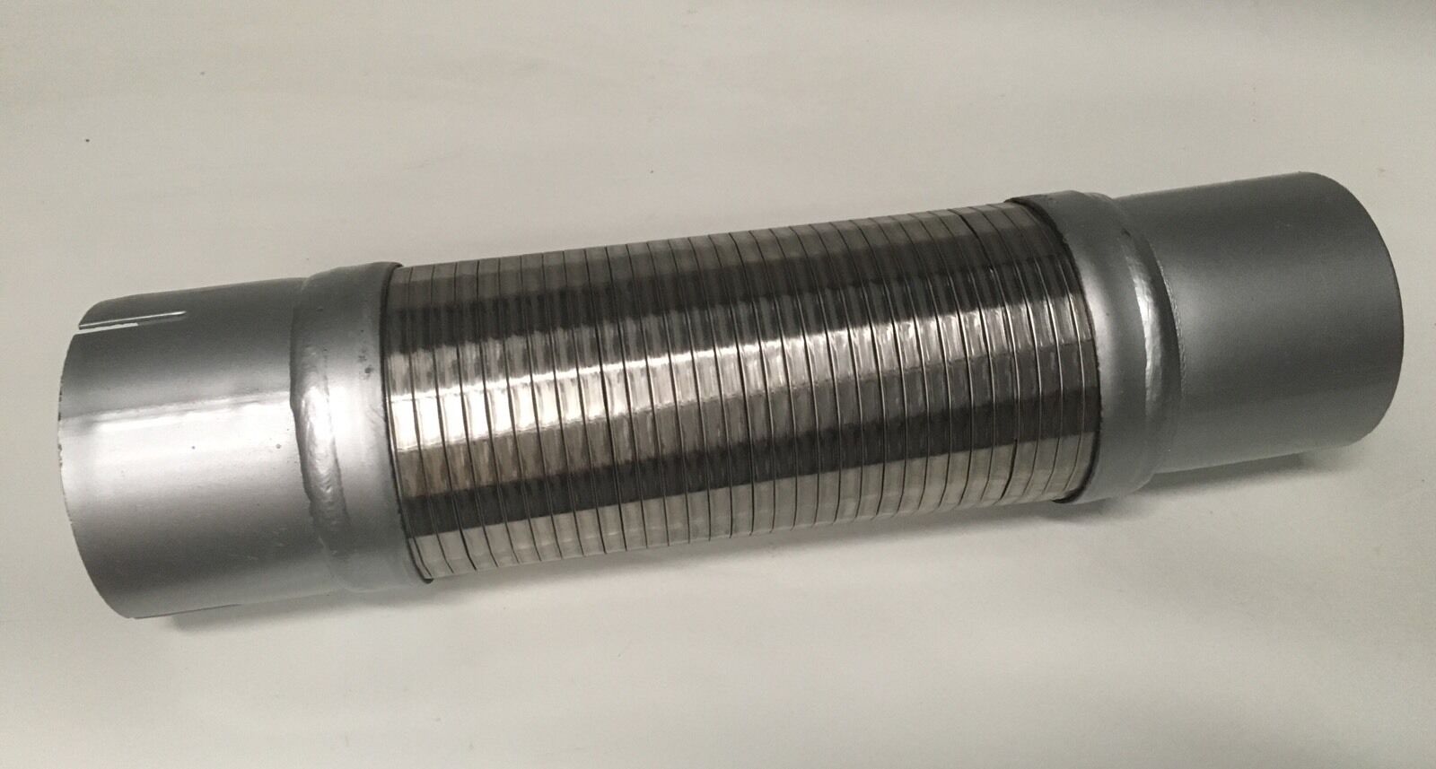 814 LN2 EXHAUST FLEXIBLE PIPE 1989>1995 – TruckVanParts