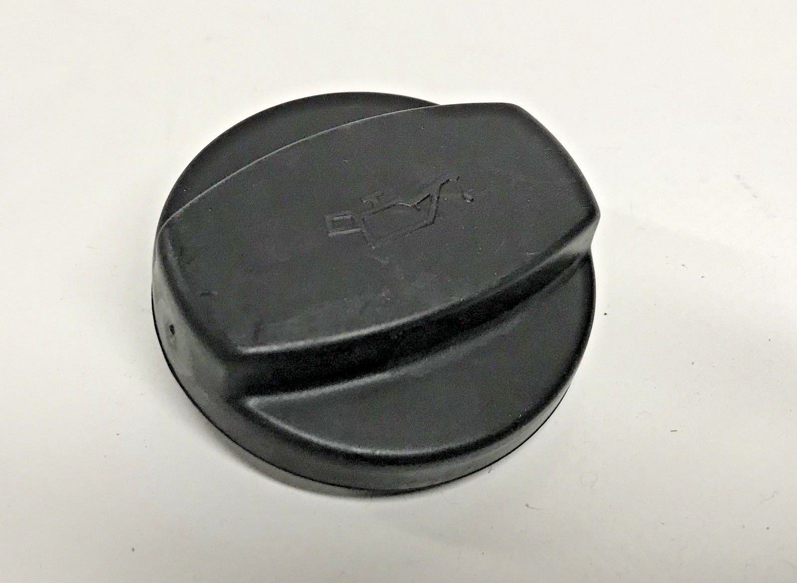 MAN L2000 ENGINE OIL FILLER CAP – TruckVanParts